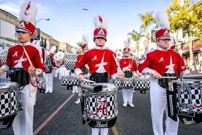 Triumph of Tradition: The University of Alabama's Million Dollar Band ...